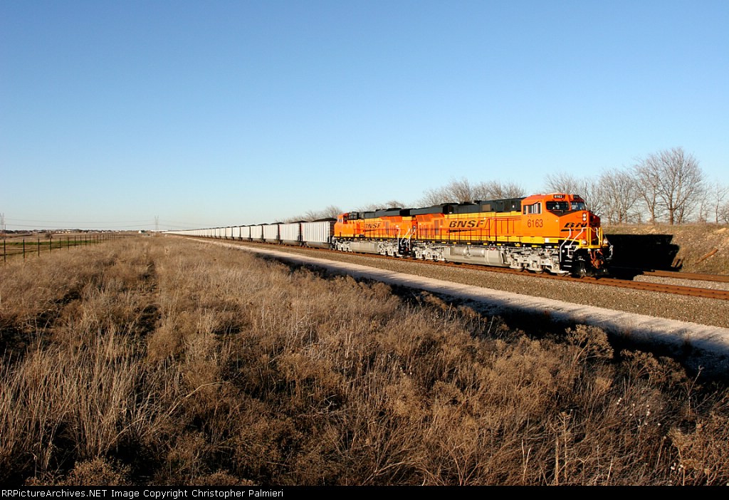 BNSF 6163 and BNSF 6161